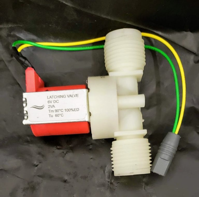 Solénoïde 6 volts DC (pour batterie) urinoir de marque Aquanar / 04-176 ...